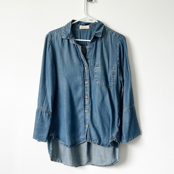 Bella Dahl | Tops | Bella Dahl Chambray Button Down Shirt | Poshmark